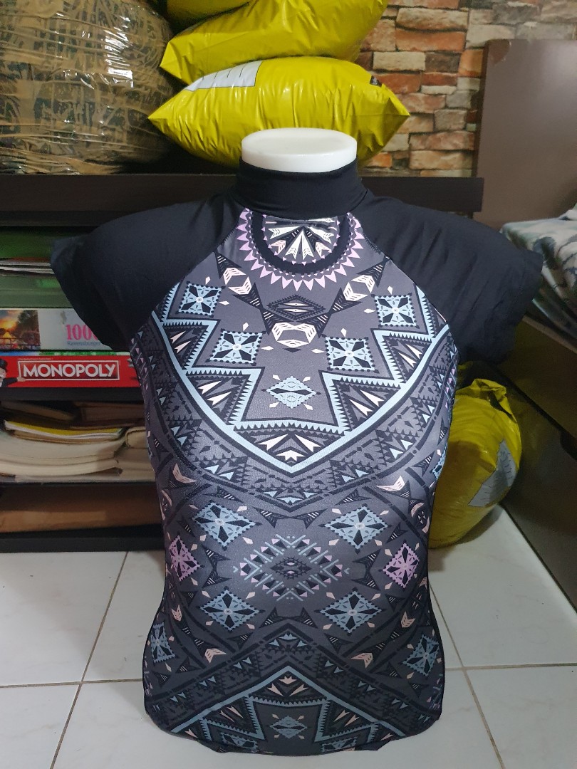 Rash Guard, Women's Fashion, Swimwear, Rash guard on Carousell