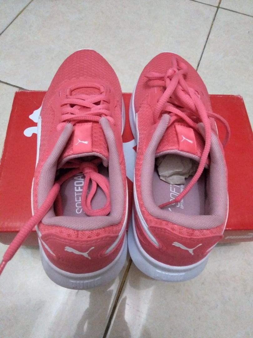 sepatu puma ori . new., Fesyen Wanita, Sepatu di Carousell
