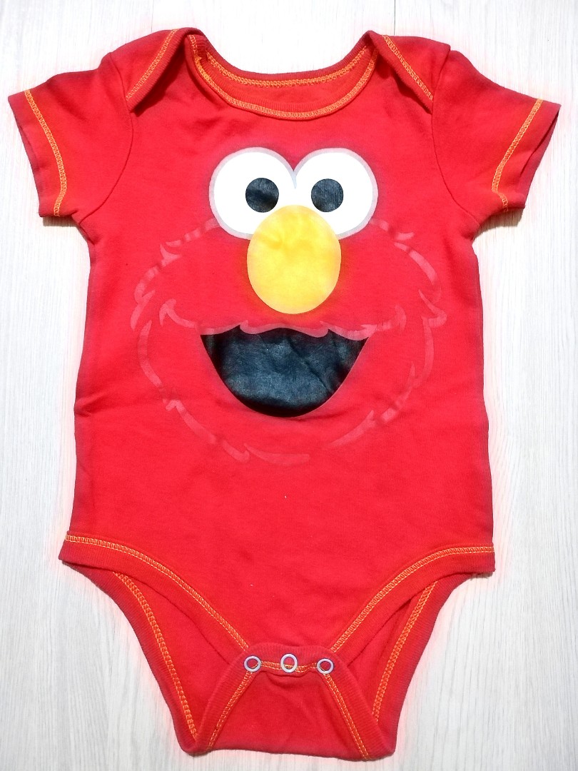 Sesame Street Elmo onesie, Babies & Kids, Babies & Kids Fashion on ...