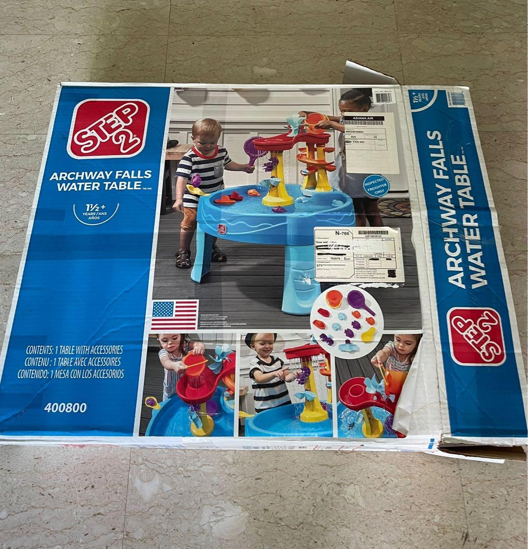 Step 2 water table Archways Falls, Hobbies & Toys, Toys & Games on ...