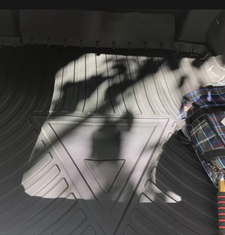 Toyota Camry Boot Tray - 4 months old, Car Accessories, Accessories on ...