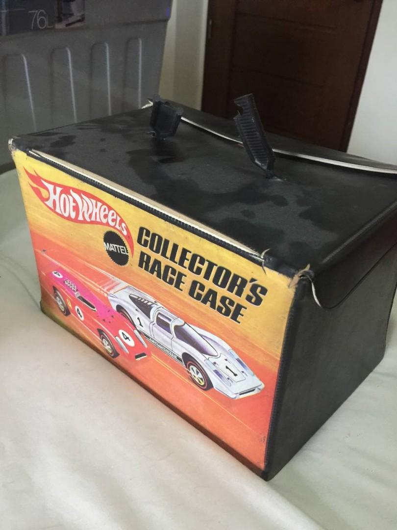 Vintage 1969 Hot Wheels Collector's Race Case 24 Die-Cast Vinyl ...