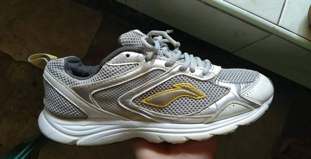 Authentic Li-ning running shoes, Men's Fashion, Footwear, Sneakers on ...