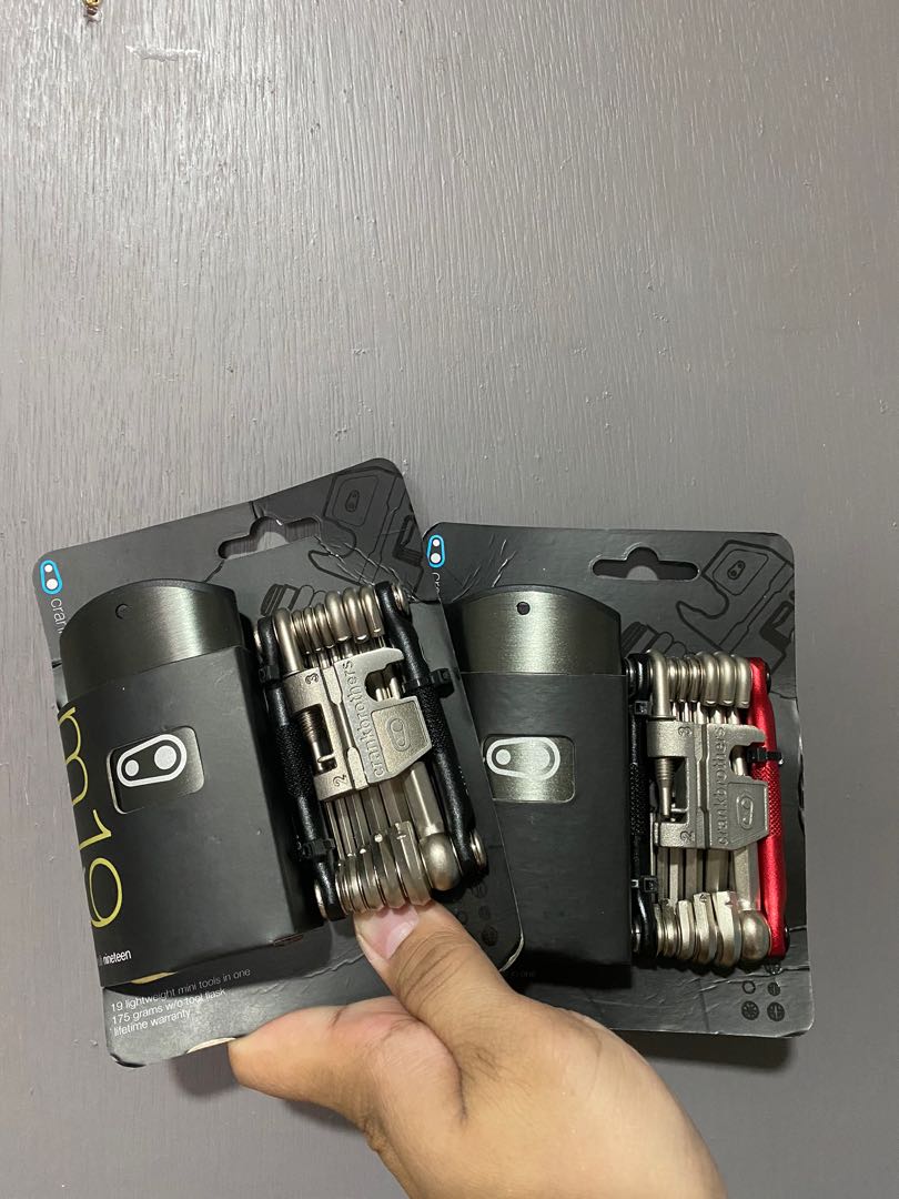 Crankbrothers M19 multitool, Sports Equipment, Bicycles & Parts ...