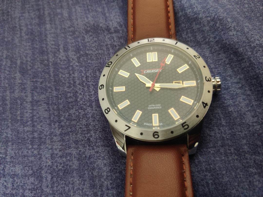 CRUISER watch, Men's Fashion, Watches & Accessories, Watches on Carousell