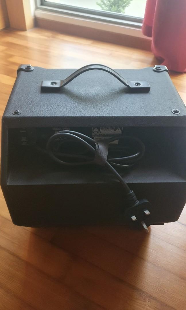 Ibanez 15W Bass Amp - Soundwave 15, Hobbies & Toys, Music & Media ...