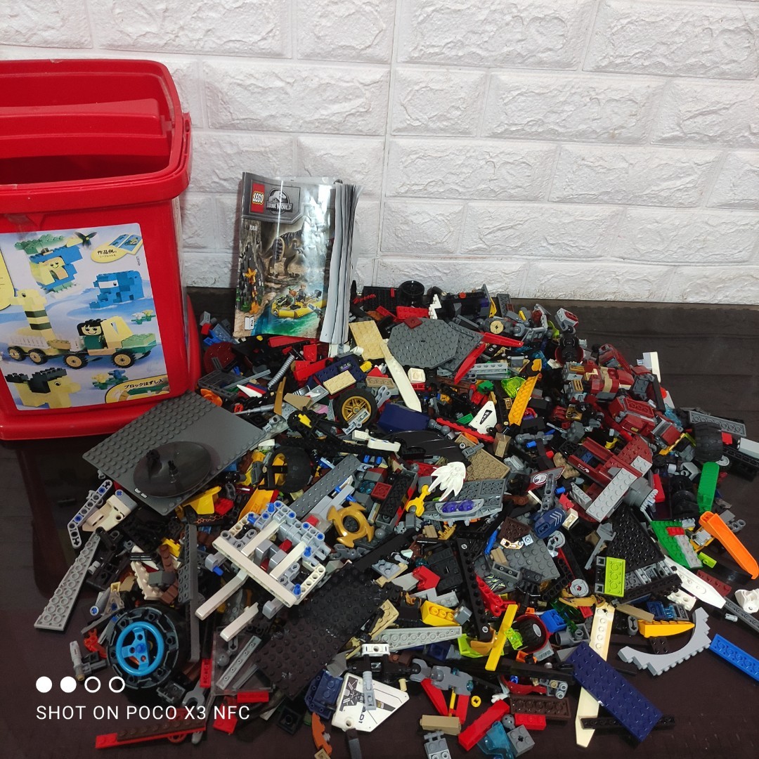 LEGO BIG RED BUCKET(AUTHENTIC/ORIGINAL), Hobbies & Toys, Toys & Games ...