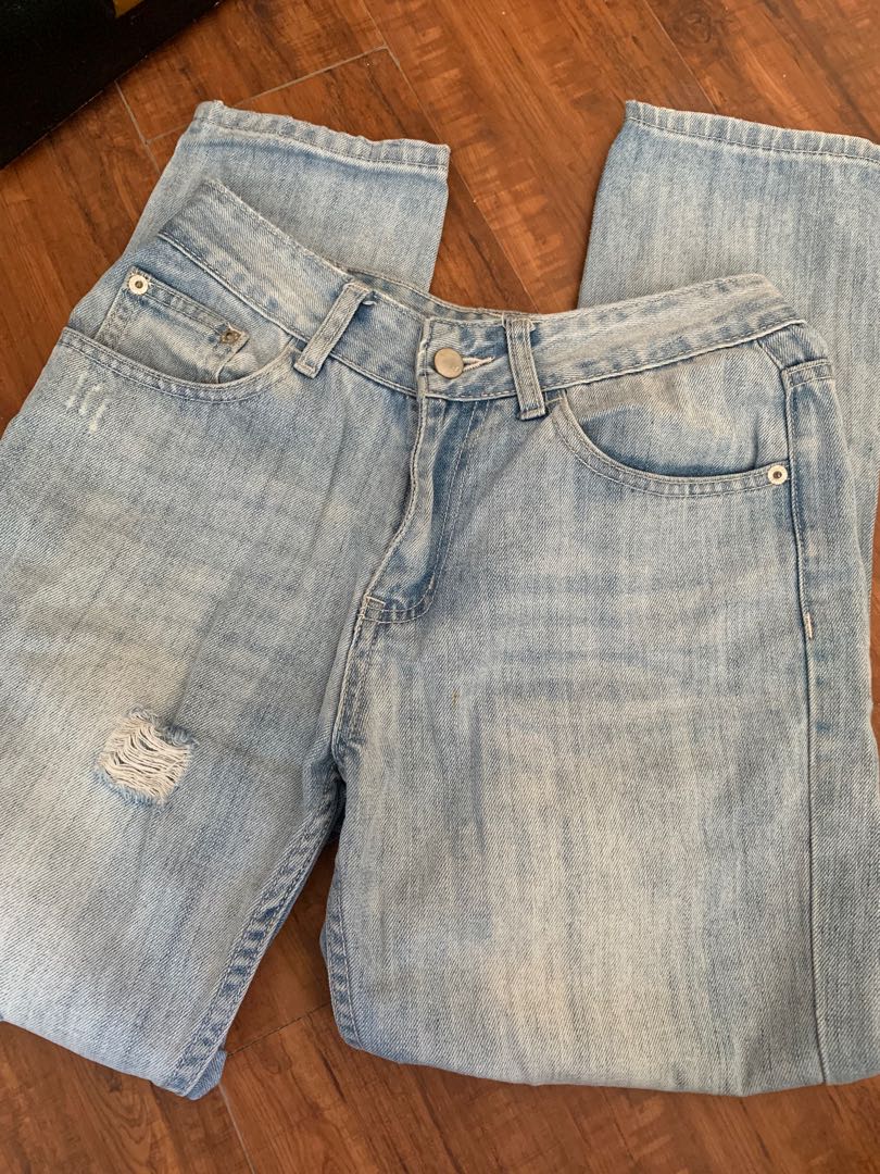 Denim pants, Women's Fashion, Bottoms, Jeans on Carousell