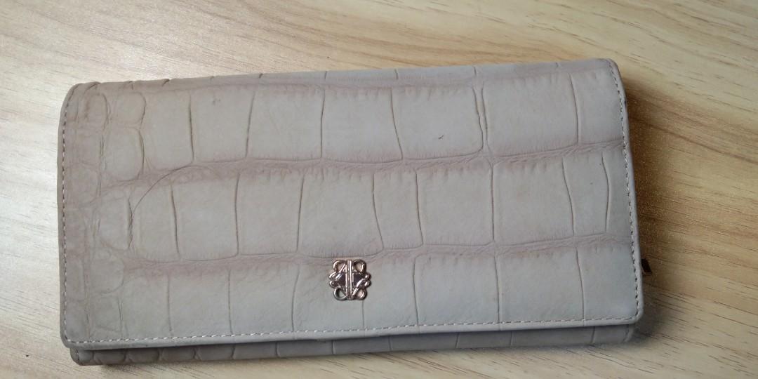 ITALIAN LEATHER SUEDE/GAMUZA TURTLE SKIN LONG WALLET, Women's Fashion ...