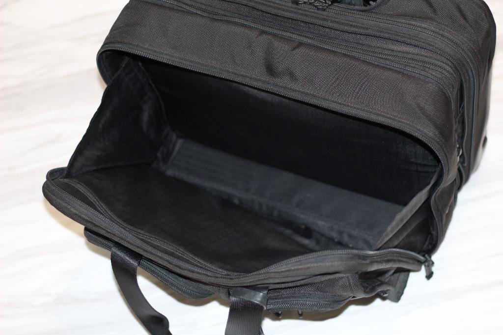 Tumi 26103DH - Alpha Wheeled Deluxe Expandable Laptop Brief / 17" laptop bag / Pilot Flight Bag ...