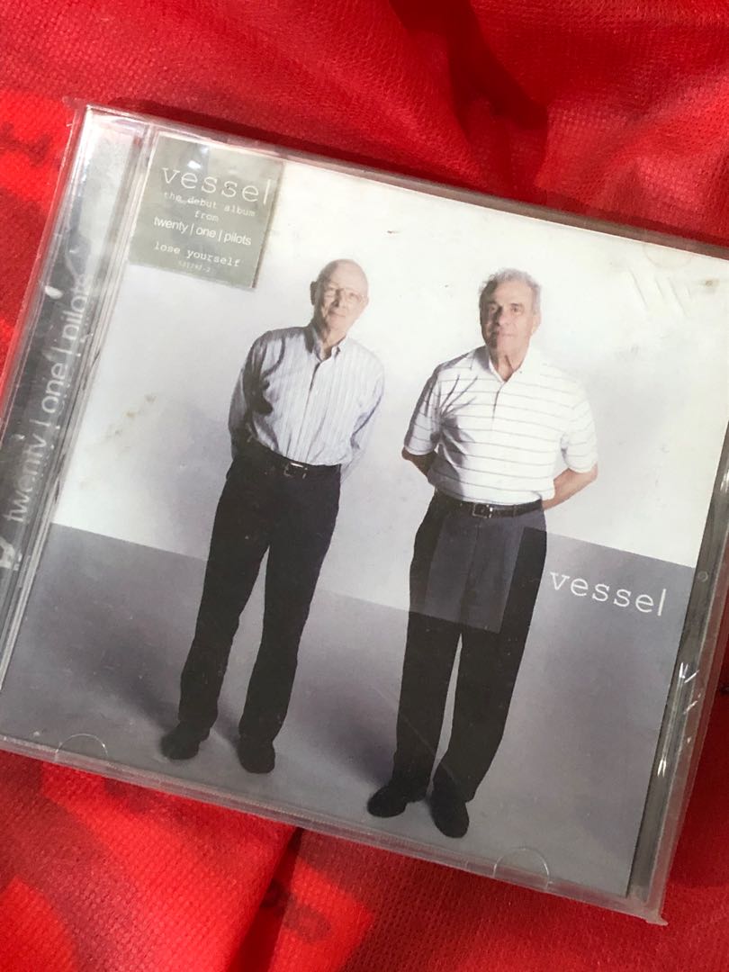 twenty one pilots Vessel album CD, Hobbies & Toys, Music & Media, CDs ...