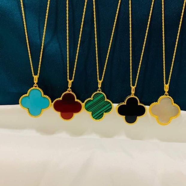 VCA real 18Karat Gold, Luxury, Accessories on Carousell