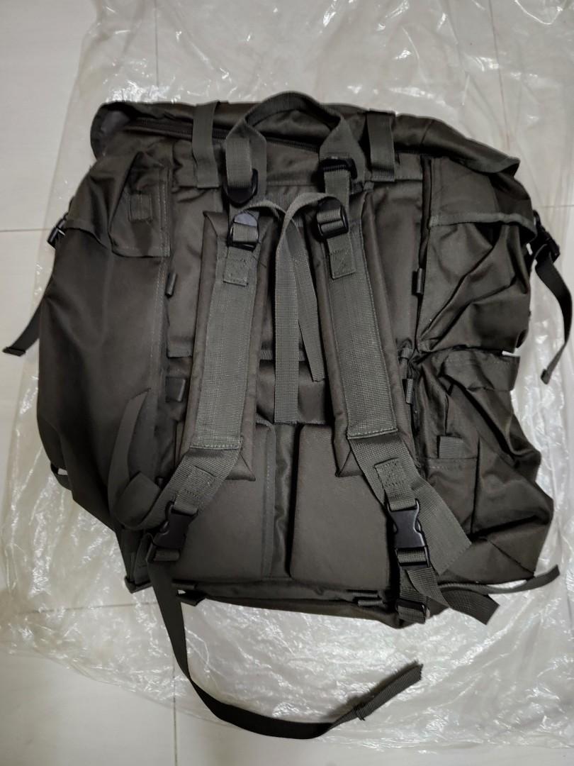 Vintage Original Army Backpack, Men's Fashion, Bags, Backpacks on Carousell