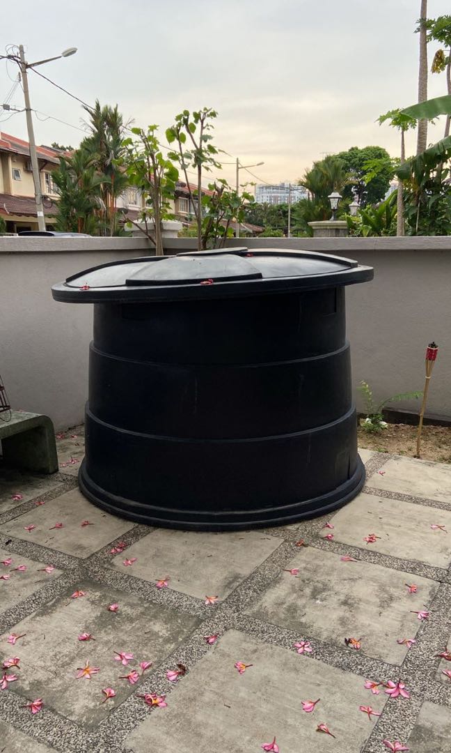 tangki besar 600 gallons water tank, Everything Else, Others on Carousell