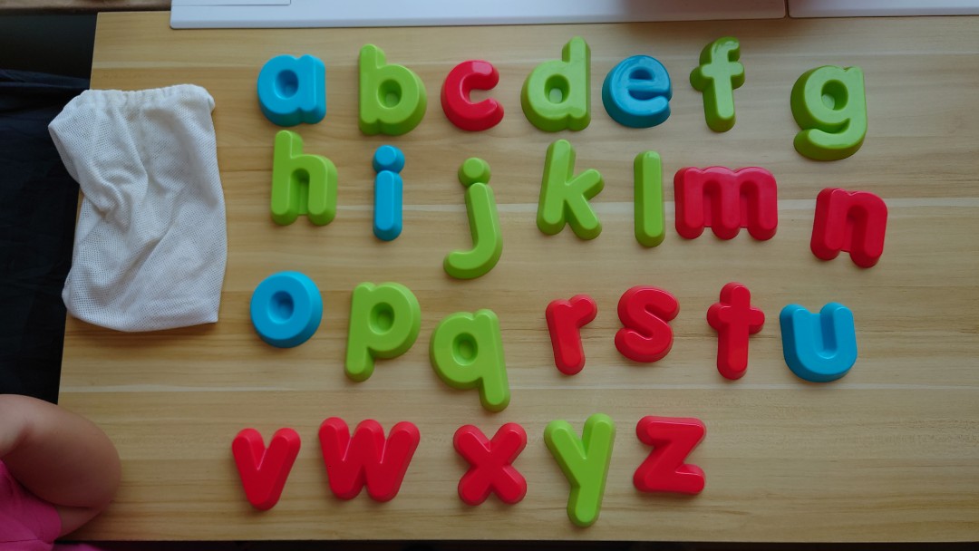 ABC Alphabet Beach Sand Mould Toy for Kids with 26 Letter Moulds, 兒童＆孕婦 ...