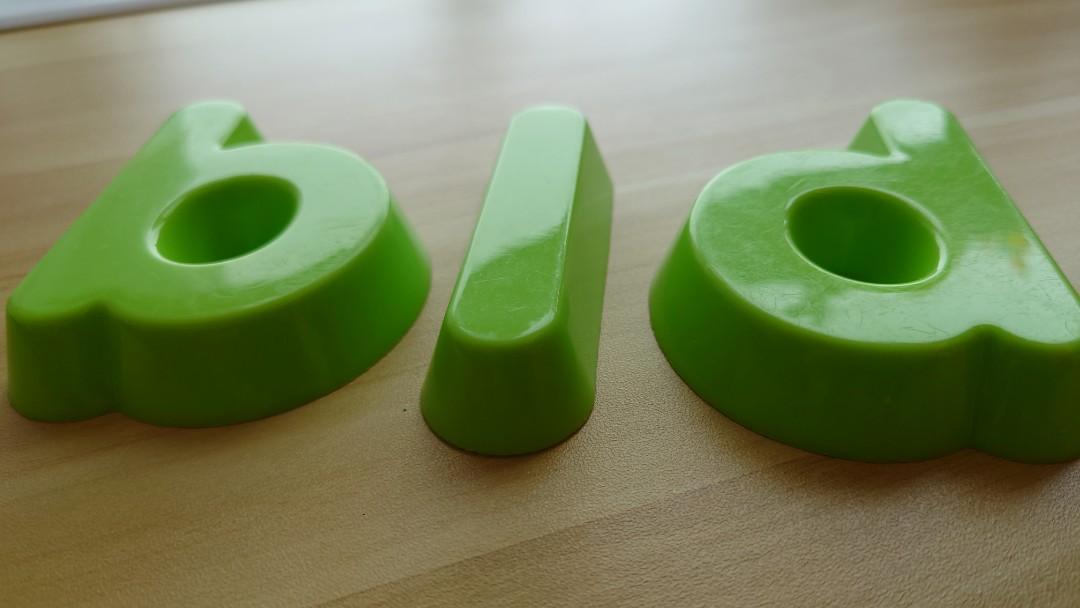 ABC Alphabet Beach Sand Mould Toy for Kids with 26 Letter Moulds, 兒童＆孕婦 ...