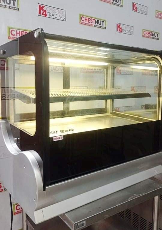 Chee Puck Cake Display Showcase Chiller, TV & Home Appliances, Kitchen ...