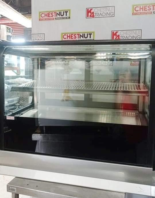 Chee Puck Cake Display Showcase Chiller, TV & Home Appliances, Kitchen ...