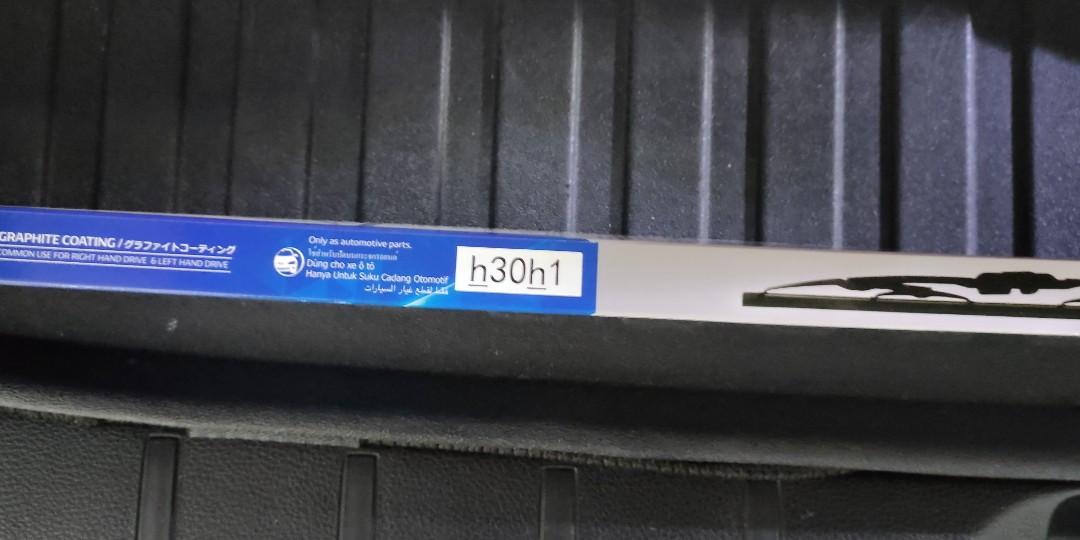 DENSO 14 inch Wiper Blade, Car Accessories, Accessories on Carousell