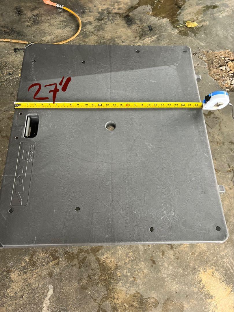 Honda CR-V foldable picnic table, Auto Accessories on Carousell