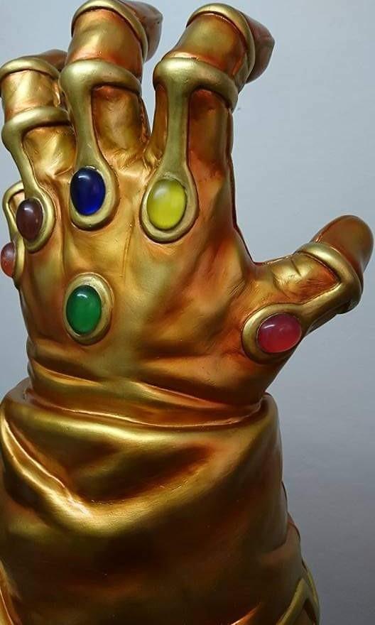 Lifesize Infinity Gauntlet Comics Version, Hobbies & Toys, Toys & Games ...