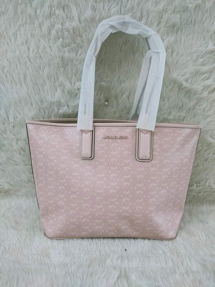 MK JODIE MEDIUM TOTE, Women's Fashion, Bags & Wallets, Shoulder Bags on Carousell