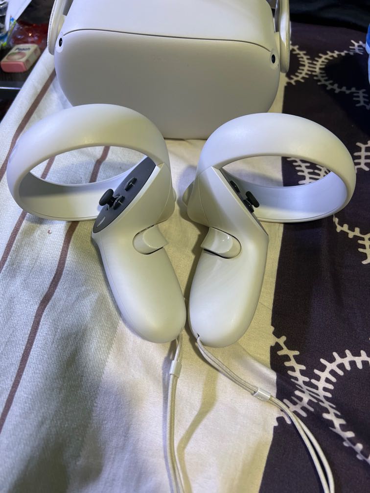 Oculus quest 2 128gb comes with original box and accessories, Video Gaming, Video Game Consoles ...