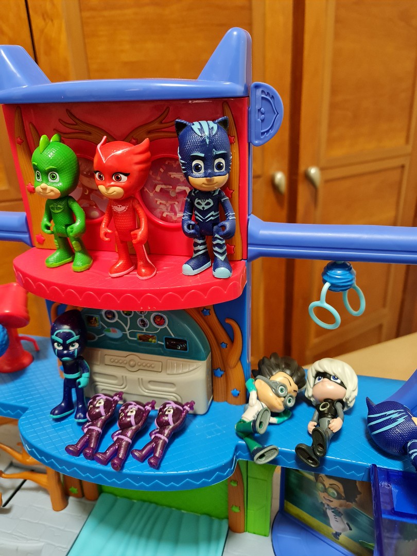 Pj mask characters & the play set, Hobbies & Toys, Toys & Games on ...