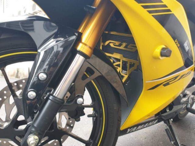 R15 V3 radiator cover, Motorcycles, Motorcycle Accessories on Carousell
