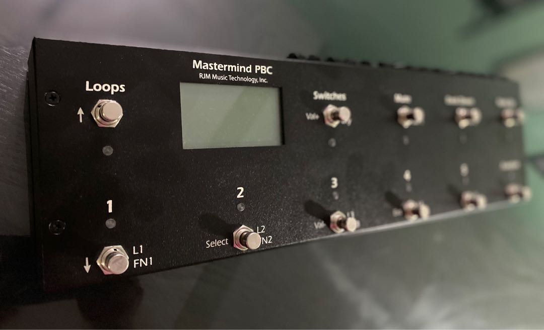RJM Mastermind PBC/10 Loop Switcher & MIDI Controller, Hobbies & Toys ...