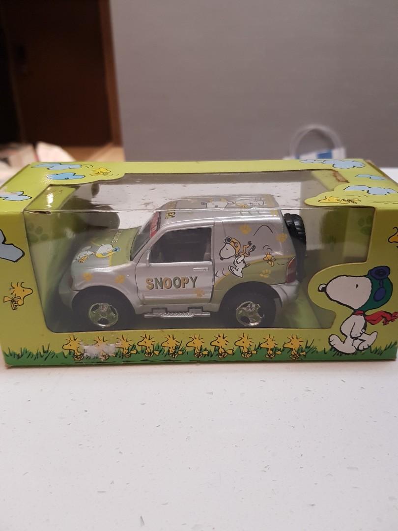 Snoopy Mitsubishi land rover, Hobbies & Toys, Toys & Games on Carousell