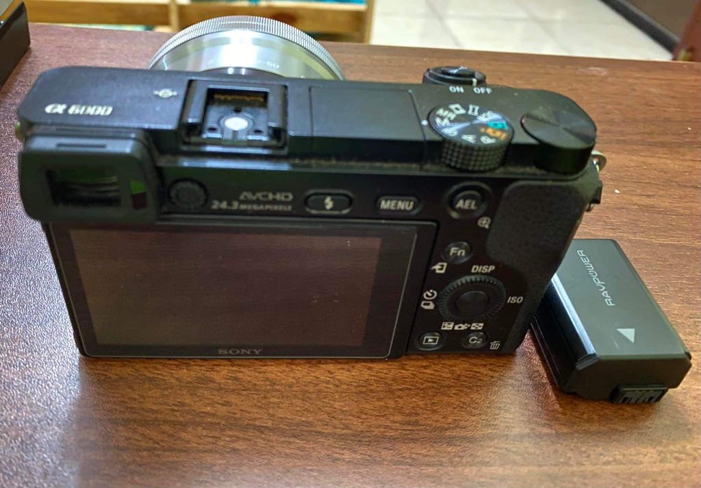 SONY A6000 (black in color), Photography, Cameras on Carousell