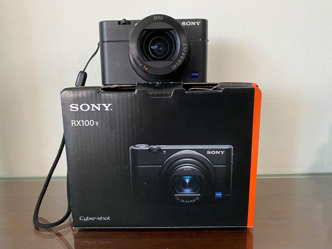 Sony RX-100V, Photography, Cameras on Carousell