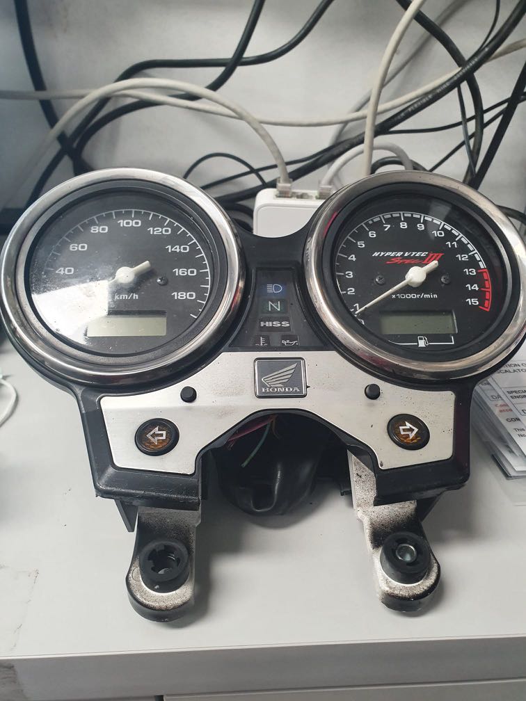 Super 4 vtec spec 3 speedometer, Motorcycles, Motorcycle Accessories on Carousell