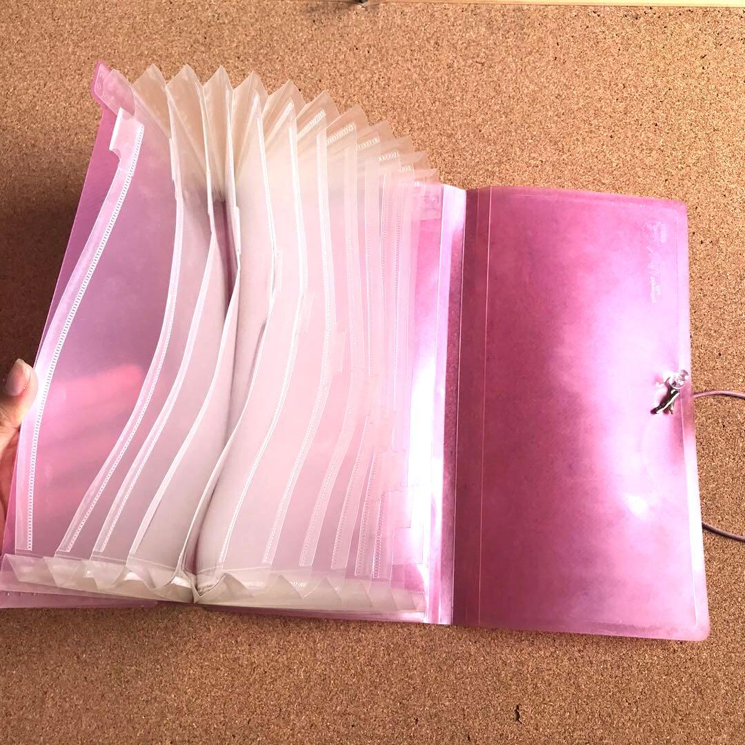 Tempat simpan uang atau dokumen, Buku & Alat Tulis, Alat Tulis di Carousell