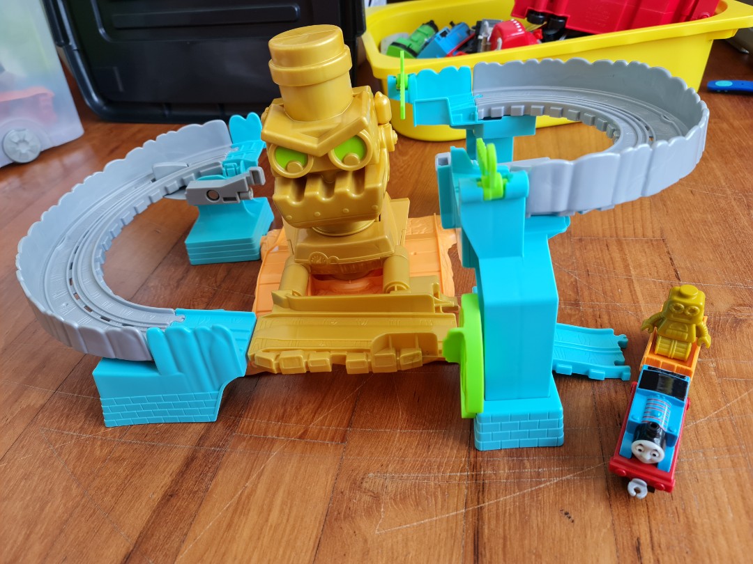 Thomas Adventure Set, Hobbies & Toys, Toys & Games on Carousell