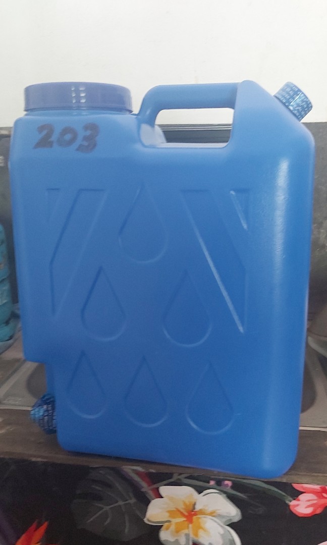 Water container 5gal, Furniture & Home Living, Home Improvement ...