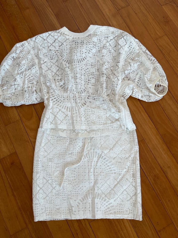 While lace Set, Women's Fashion, Dresses & Sets, Sets or Coordinates on ...