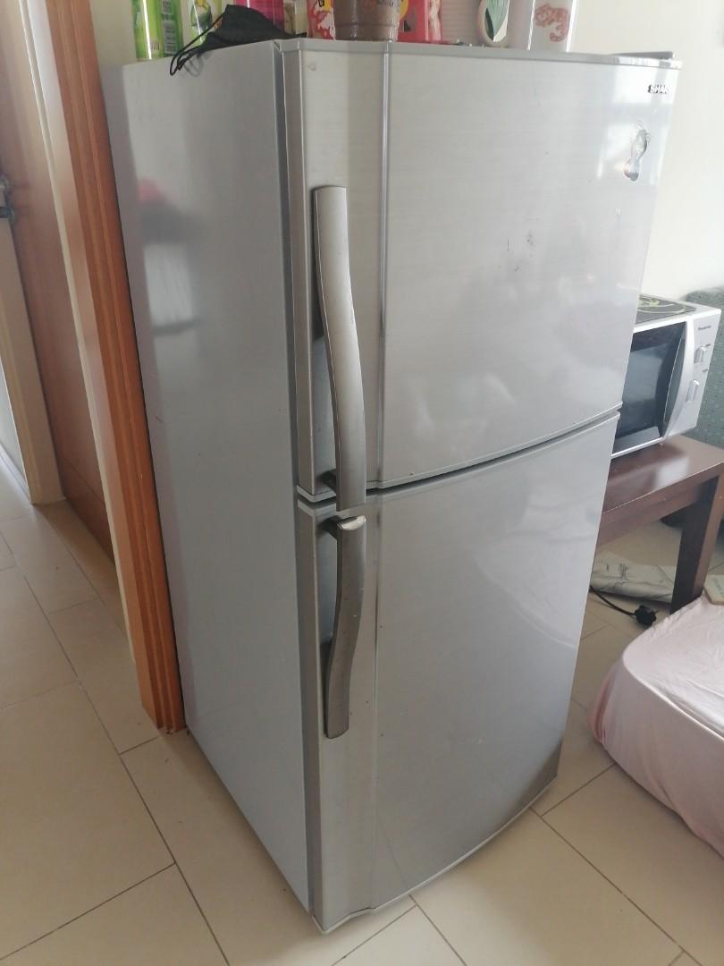 175l Refrigerator, TV & Home Appliances, Kitchen Appliances, Refrigerators & Freezers on Carousell