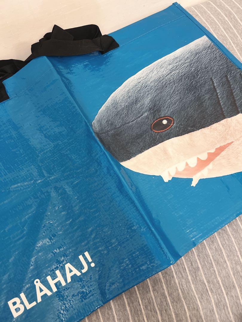 熱門現貨！全新正版 IKEA RUMPLING 鯊魚環保購物袋 鯊鯊 耐裝 購物袋 提袋 藍色 71公升 無需等代購, 家具及居家用品, 廚具 ...