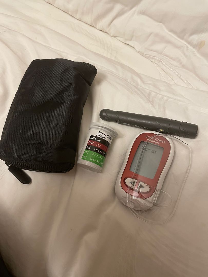 Accucheck performs Glucose check monitor and strips, Health & Nutrition ...