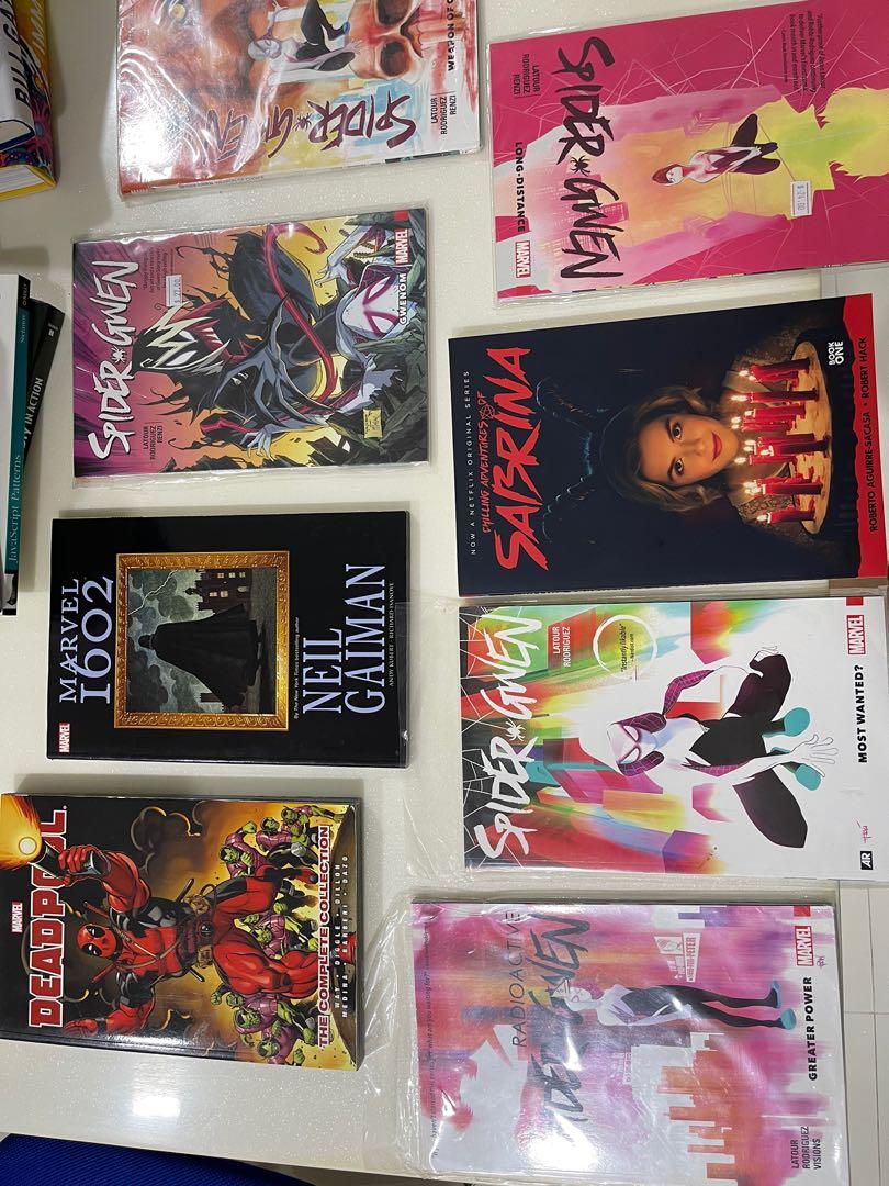 Assorted Marvel (mostly) collection: deadpool vol 1, 1602, spider Gwen ...