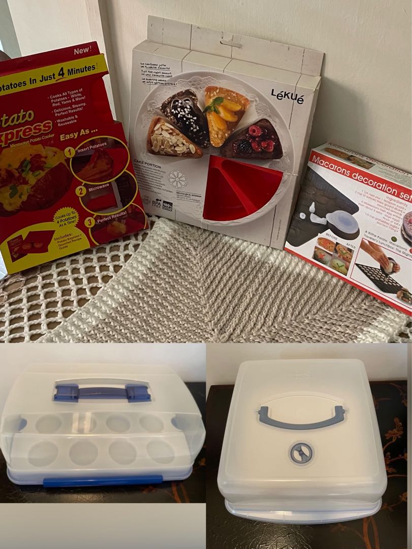 Bakeware and muffins carrier, Furniture & Home Living, Kitchenware ...