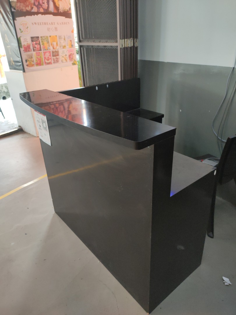 Bar Cashier, Furniture & Home Living, Furniture, Other Home Furniture ...