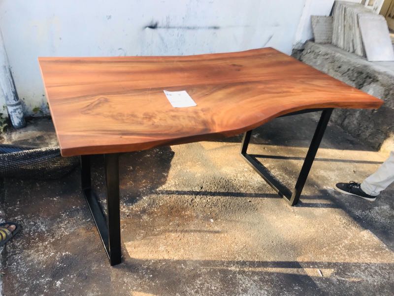 Dining Table Acacia 6 Seaters 5x3ft live edge, Furniture & Home Living ...