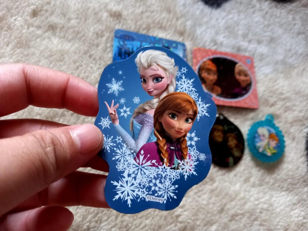 Disney Frozen Characters Ref Magnet and Charms Set, Hobbies & Toys ...