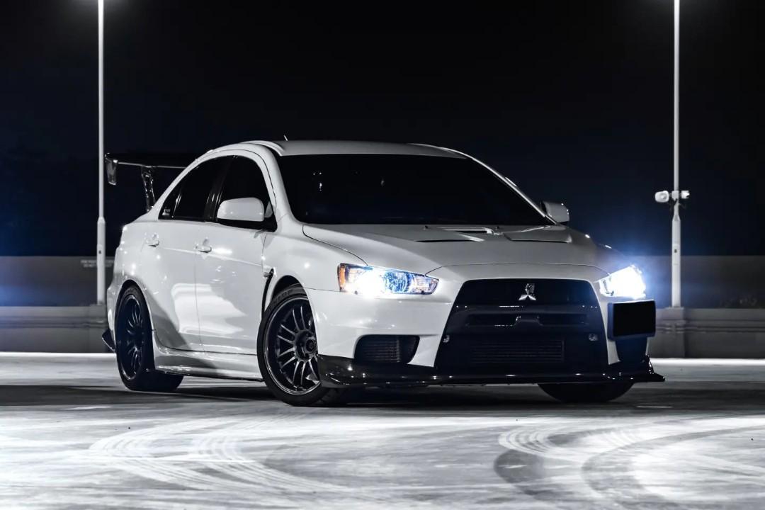 Evo X Original Side Mirror, Car Accessories, Accessories on Carousell