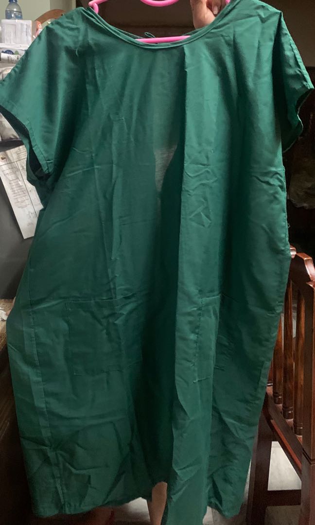 Green lab gown for gross anatomy, Health & Nutrition, Medical Supplies ...