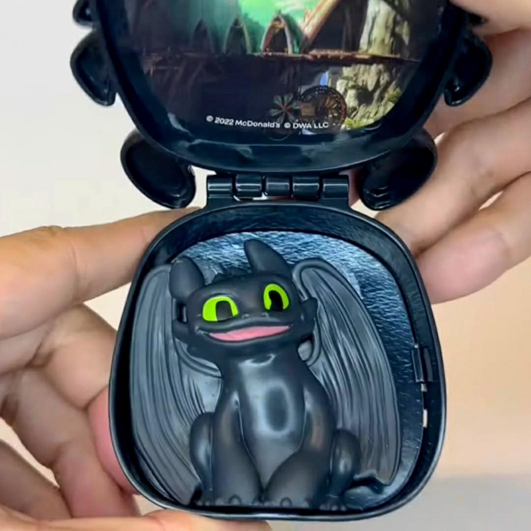 happy Meal 2022 toothless or poppyy dreamworks gift kids toy happy meal ...