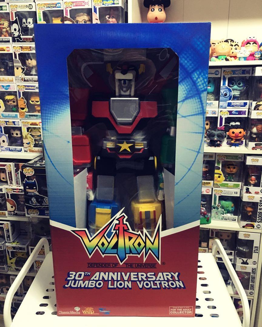 Jumbo Lion Voltron, Hobbies & Toys, Toys & Games on Carousell